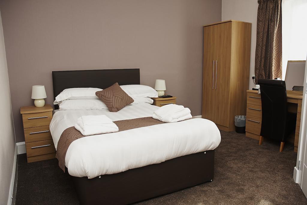 Cheap Hotels in Fraserburgh - Save up to 60% on 3 and 4-star hotels