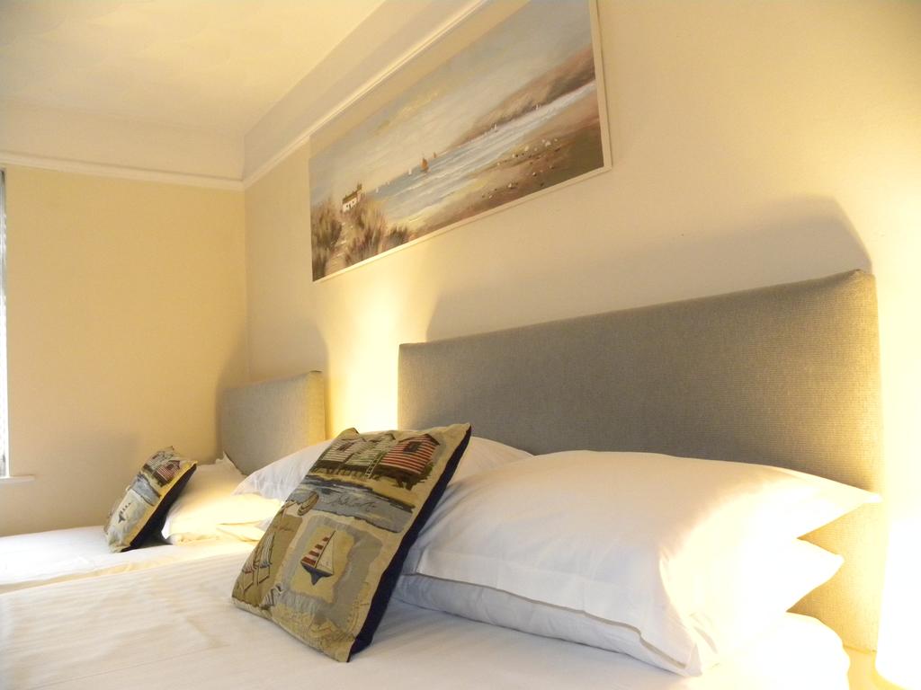 Cheap Hotels in Lymington - Cheaprooms.co.uk